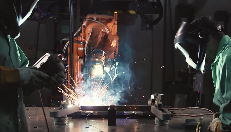 AI Robotics May Attract New Generation of Shipyard Workers